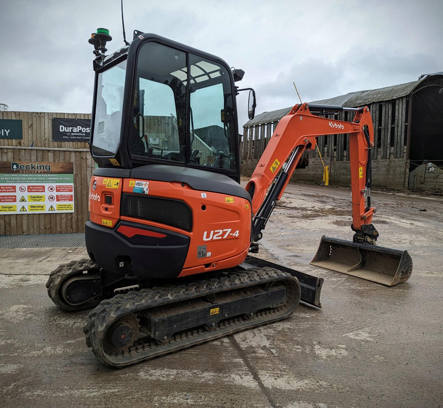 Kubota U27-4 (2.7T) – Digger Delivery